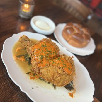 PILLAR - Updated October 2025 - 140 Photos & 53 Reviews - 408 N Bishop ...