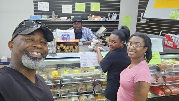 SNAPPY SACKER GROCERY - Updated December 2025 - 701 E Raines Rd ...