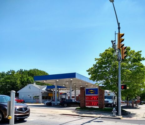 SUNOCO GAS STATION - Updated September 2025 - 301 E Lancaster Ave ...