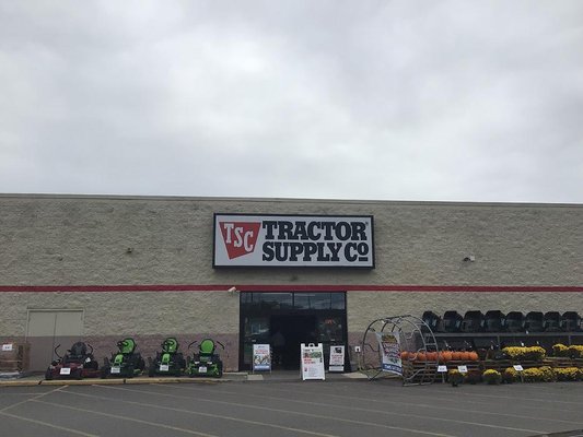TRACTOR SUPPLY - Updated February 2025 - 454 Hamlin Hwy, Lake Ariel ...