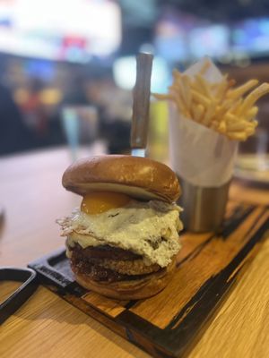 LET IT FLY SPORTS BAR - 36 Photos & 18 Reviews - 1080 Capitol Ave ...