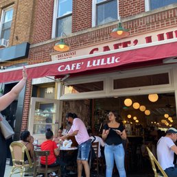 CAFÉ LULUC - Updated July 2025 - 1825 Photos & 1695 Reviews - 214 Smith ...