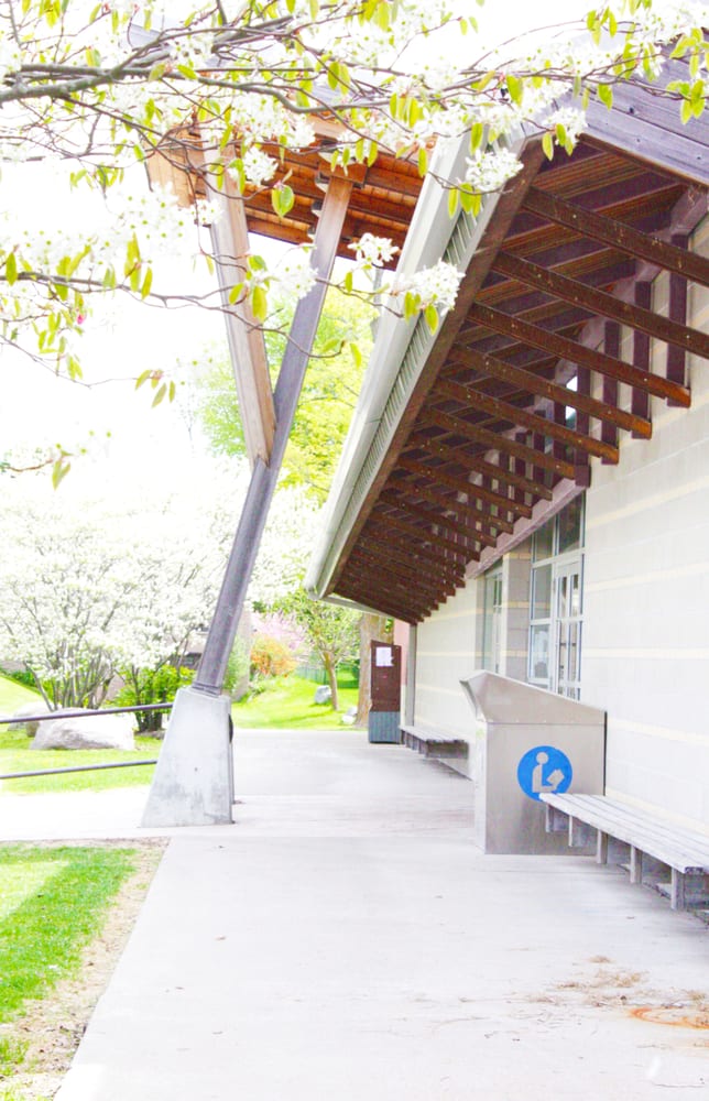 EAST GWILLIMBURY PUBLIC LIBRARY - Updated September 2024 - 19300 Centre ...