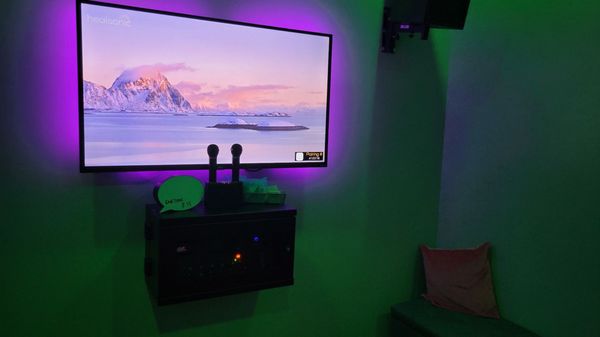 NORAEBAR - Updated April 2025 - 75 Photos & 58 Reviews - 717 E Market ...