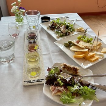 SPRING LAKE WINERY - Updated May 2024 - 180 Photos & 59 Reviews - 7373 ...
