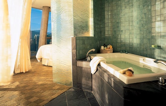 EMBARC VANCOUVER - Updated February 2025 - 13 Photos - 1001 Hornby ...