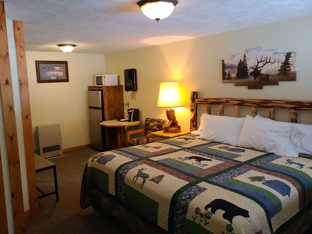 THREE BEARS MOTEL LINCOLN - Updated December 2025 - 18 Photos - 203 ...