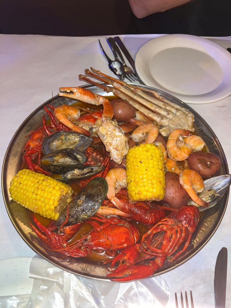 RED CRAB JUICY SEAFOOD - Updated August 2025 - 60 Photos & 71 Reviews ...
