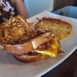 EARLY BIRD BREAKFAST PUB - Updated June 2024 - 187 Photos & 254 Reviews ...