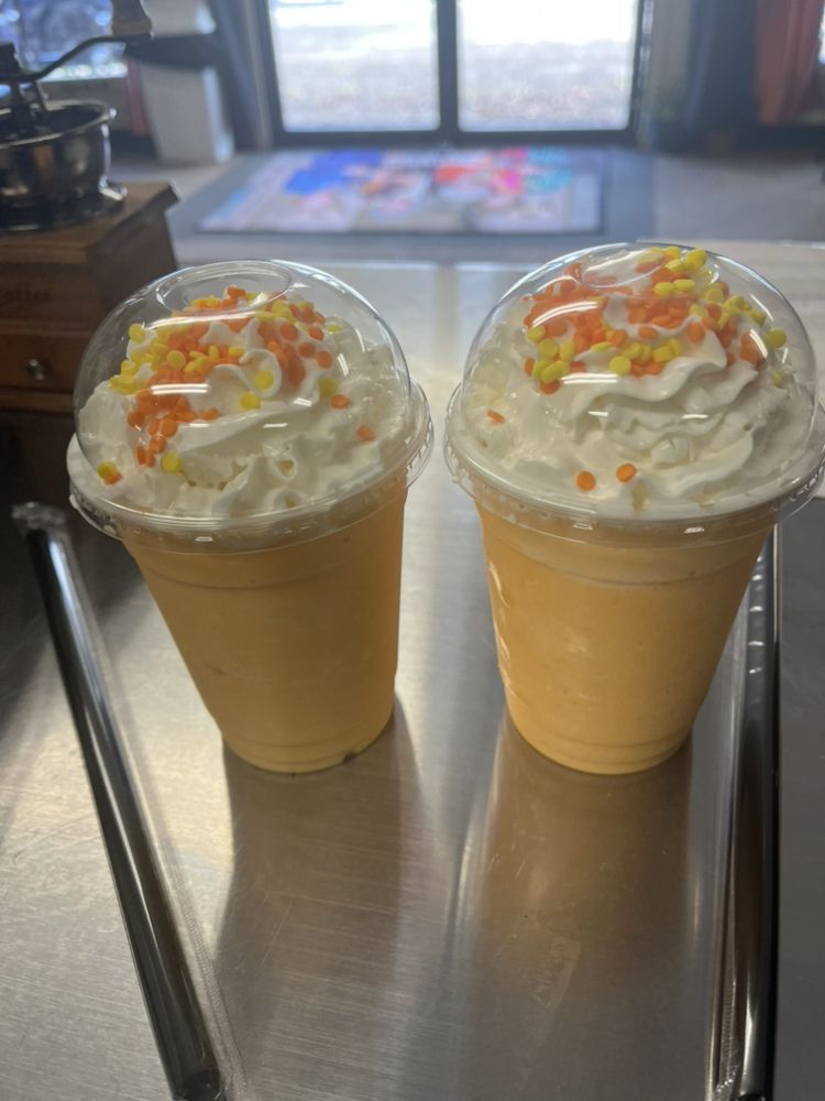 KEMOO COFFEE AND CAFE - Updated June 2024 - 53 Photos - 1652 Wilikina ...