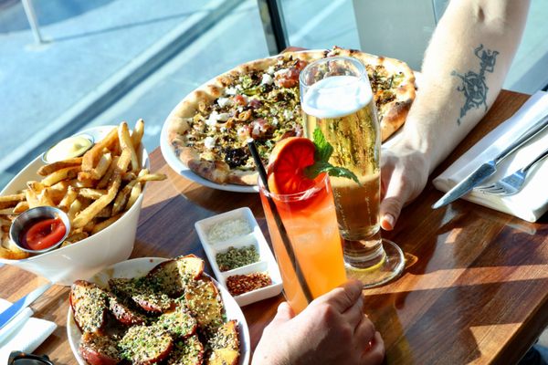 THE STRAND HOUSE - 3603 Photos & 2310 Reviews - 117 Manhattan Beach ...