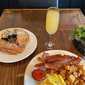 THE TWISTED APRON - 93 Photos & 119 Reviews - 1833 Wyandotte Street E ...