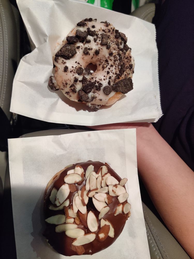 A & B DONUTS - Updated August 2025 - 43 Photos & 25 Reviews - 5001 Gage ...