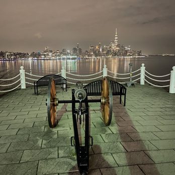 CASTLE POINT ON HUDSON - Updated October 2025 - 1 Castle Point Ter ...