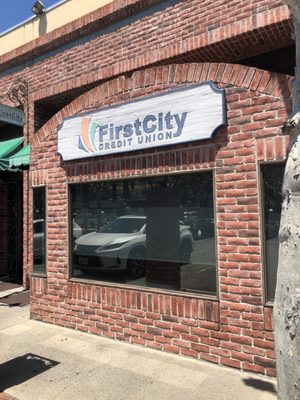 FIRST CITY CREDIT UNION - Updated December 2025 - 20 Photos & 54 ...