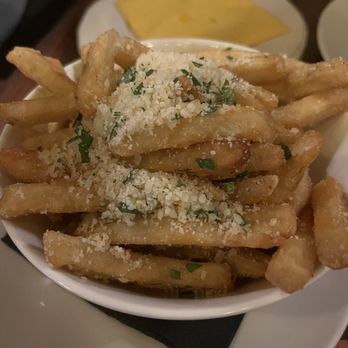 THE TREE HOUSE TAVERN & BISTRO - Updated March 2025 - 1826 Photos & 865 ...