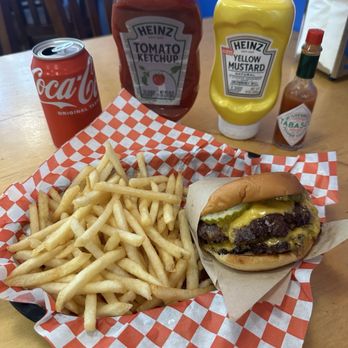 OH G BURGER - Updated September 2025 - 280 Photos & 122 Reviews - 1213 ...