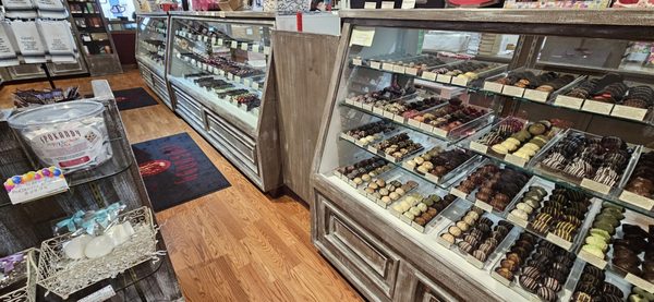 SPOKANDY - Updated December 2025 - 18 Photos & 32 Reviews - 1412 W 3rd ...