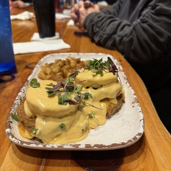 KOOKY CANUCK - Updated October 2025 - 740 Photos & 821 Reviews - 87 S ...