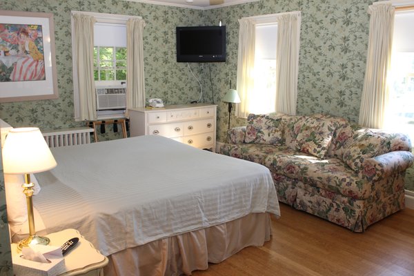 THE GOVERNOR’S INN - 13 Photos & 23 Reviews - 78 Wakefield St ...