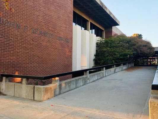 VALLEJO JOHN F KENNEDY LIBRARY - Updated January 2025 - 58 Photos & 60 ...