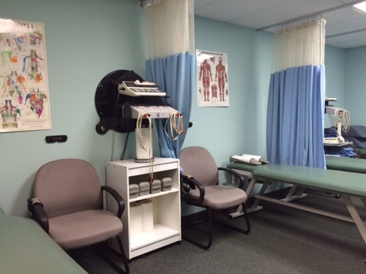 VIRGINIA FAMILY CHIROPRACTIC HEALTH CENTER - Updated March 2025 - 22 Photos - 12546 Dillingham ...