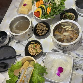 KUNG FU HOT POT - Updated December 2024 - 52 Photos & 19 Reviews - 39 ...