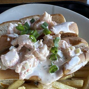 FLYING FISH - Updated October 2025 - 245 Photos & 299 Reviews - 5100 ...