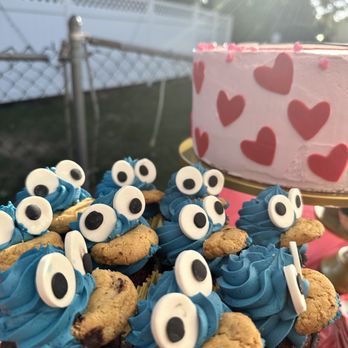 LADYFINGERS BAKERY & BAR - Updated April 2024 - 53 Photos & 21 Reviews ...