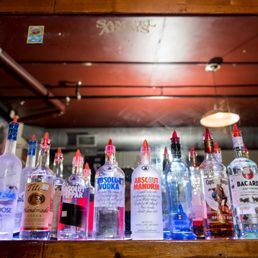 HOKIE HOUSE - Updated June 2025 - 27 Photos & 58 Reviews - 322 N Main ...