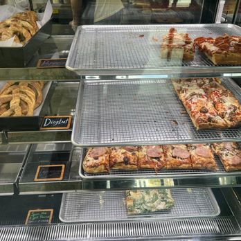 DINGBATS PIZZA - Updated August 2025 - 21 Photos & 21 Reviews - 471 ...