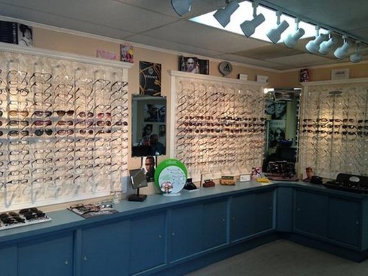 EYE SITE OPTICAL - Updated August 2024 - 24 Photos - 596 Cobb Pkwy S ...