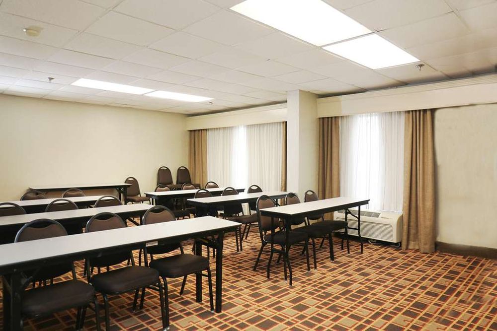 HAMPTON INN SUMTER - Updated December 2025 - 82 Photos & 33 Reviews ...