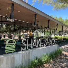 SHAKE SHACK DALLAS, UPTOWN - Updated January 2026 - 647 Photos & 651 ...