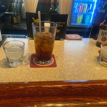 PB PUB - Updated October 2025 - 81 Reviews & 40 Photos - 4471 Gresham ...