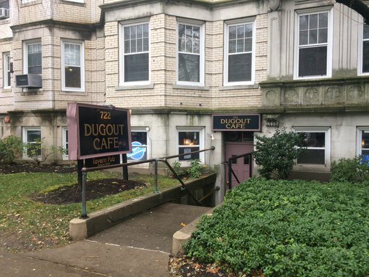 THE DUGOUT - 14 Photos & 59 Reviews - 722 Commonwealth Ave, Boston ...