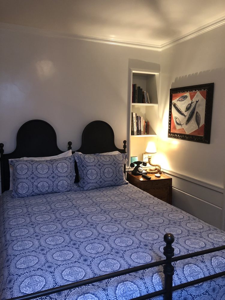 GREYDON HOUSE - Updated November 2025 - 30 Photos & 11 Reviews - 17 ...