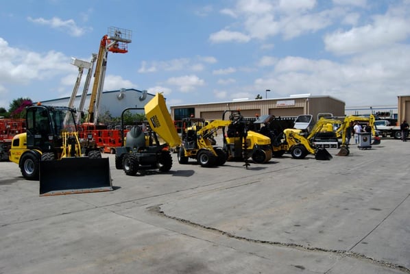 ALL ACCESS RENTALS - Updated September 2025 - 61 Photos - 3364 Helix St ...