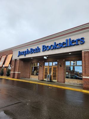 JOSEPH-BETH BOOKSELLERS - Updated December 2025 - 46 Photos & 121 ...