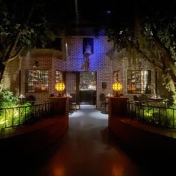 PLATFORM 18 AT CENTURY GRAND - Updated July 2025 - 1235 Photos & 552 ...