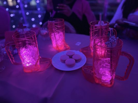 PINK PIER AT WATERMARK - NYC - Updated August 2025 - 88 Photos & 21 ...