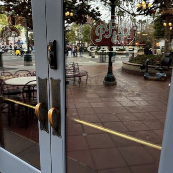 FIDDLER, FIFER & PRACTICAL CAFE - Updated September 2025 - 329 Photos ...