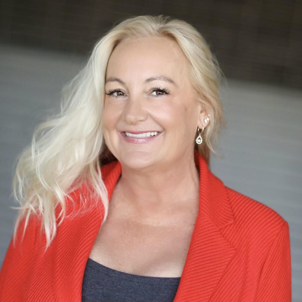 Lisa Curiel's Instagram, Twitter & Facebook on IDCrawl