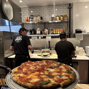 AJ’S PIZZA JOINT - Updated February 2025 - 103 Photos & 45 Reviews - 42 W Plant St, Winter ...