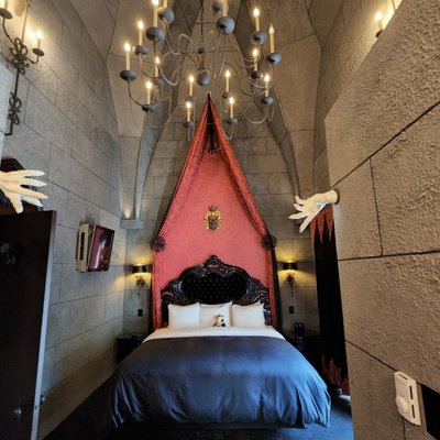 THE ROXBURY - Updated June 2024 - 481 Photos & 169 Reviews - 2258 ...