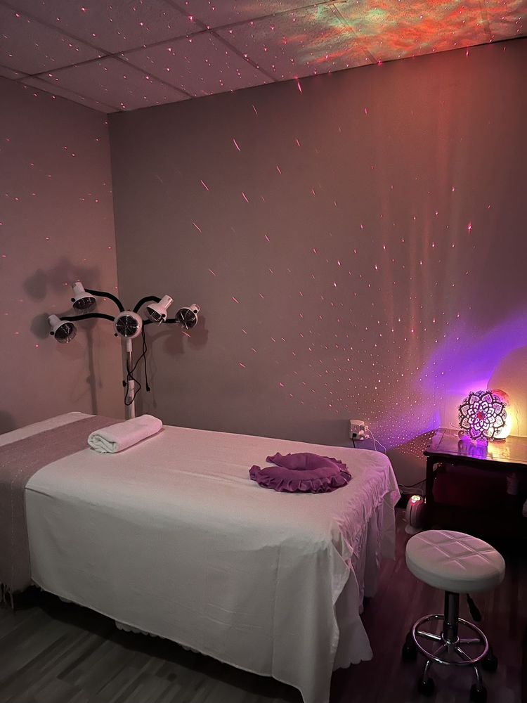 KING DAY SPA - Updated April 2025 - Request an Appointment - 10 Photos ...