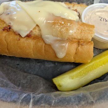 GROUCHO’S DELI - Updated April 2025 - 90 Photos & 73 Reviews - 4717 ...