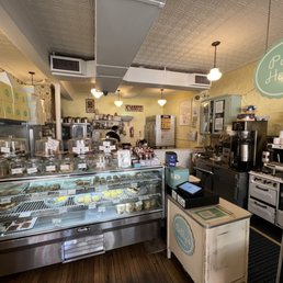 BILLY’S BAKERY - Updated June 2025 - 668 Photos & 1359 Reviews - 184 ...