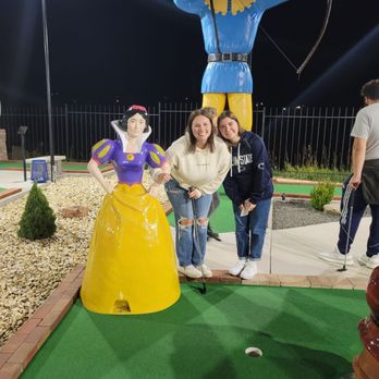 ADVENTURE MINIATURE GOLF - Updated January 2026 - 68 Photos & 66 ...