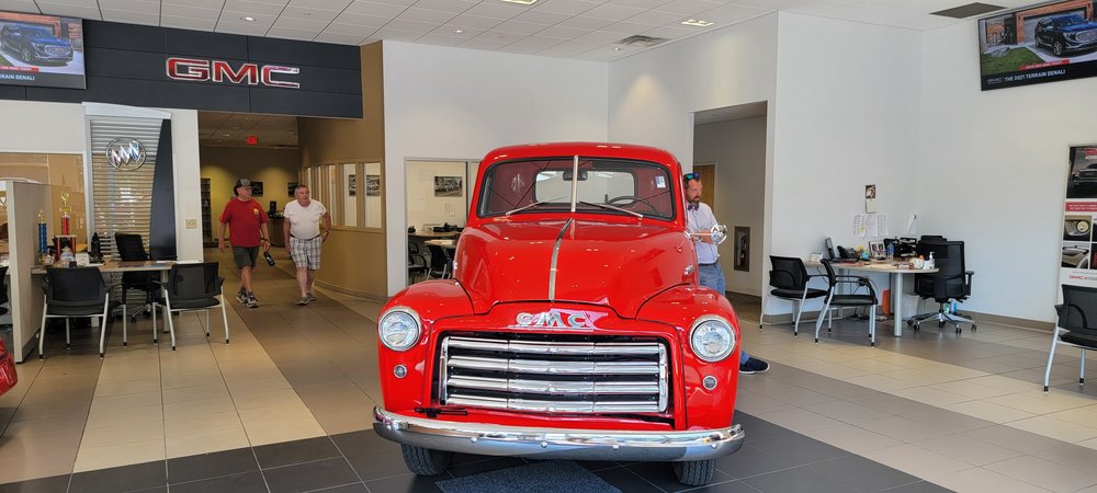 ST. JOHNSBURY GMC - Updated June 2025 - 22 Photos & 15 Reviews - 500 ...